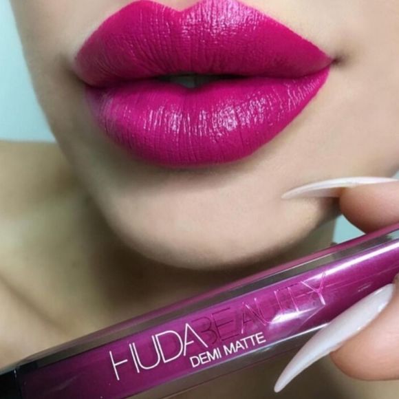 HUDA BEAUTY | Makeup | Sale 235 Huda Original Formula Demi Matte Liquid ...